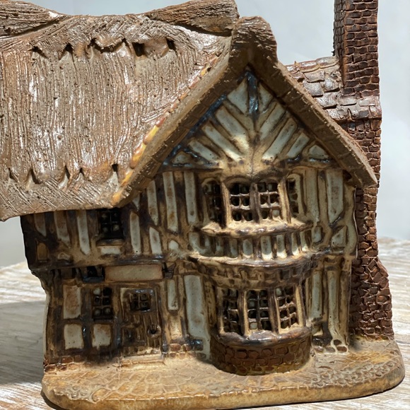 Accents | Suffolk England Pottery House Vintage Handmade Signed | Poshmark